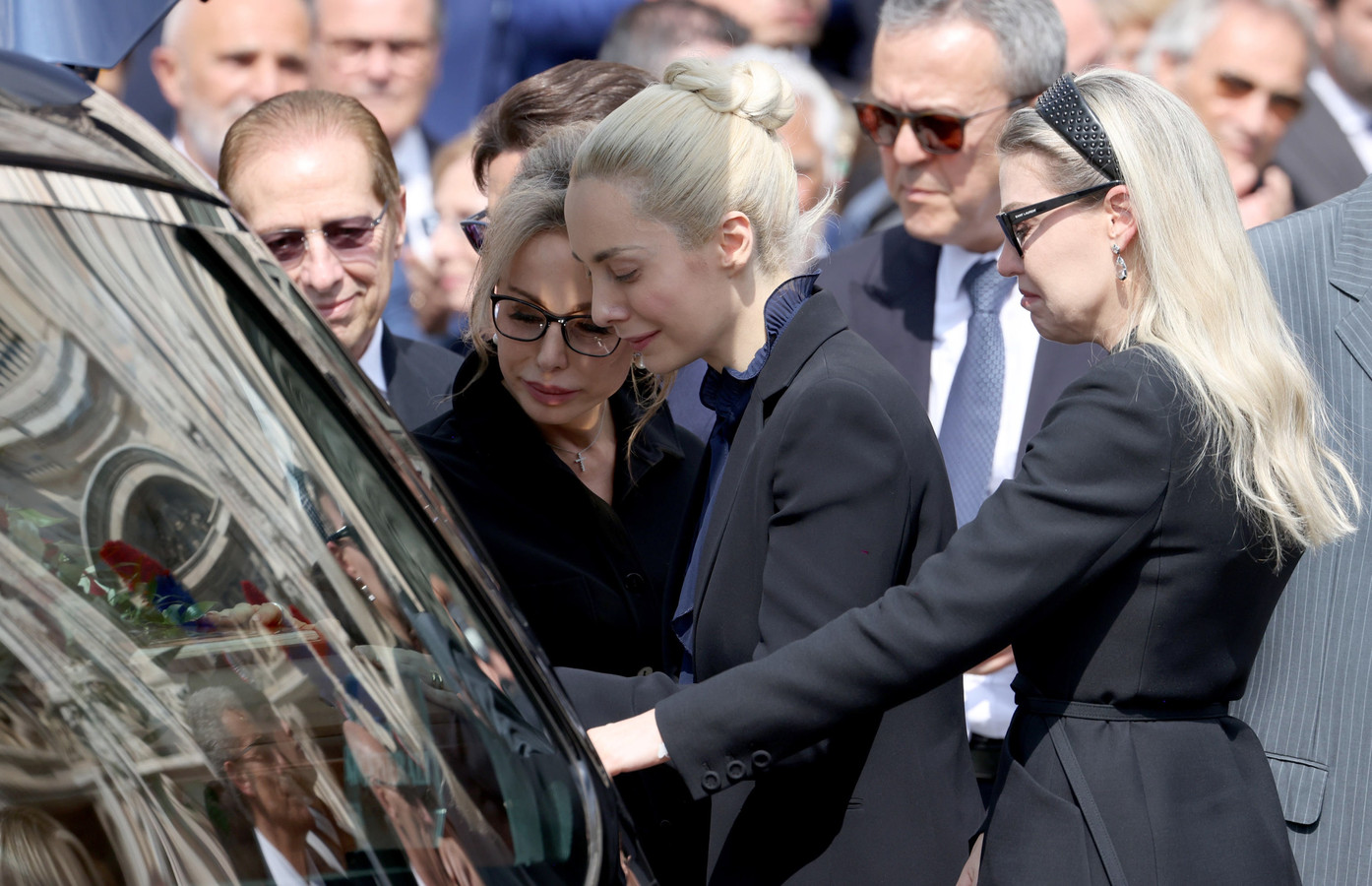 Berlusconi a légué 100 millions d’euros à sa dernière compagne | Foto ...