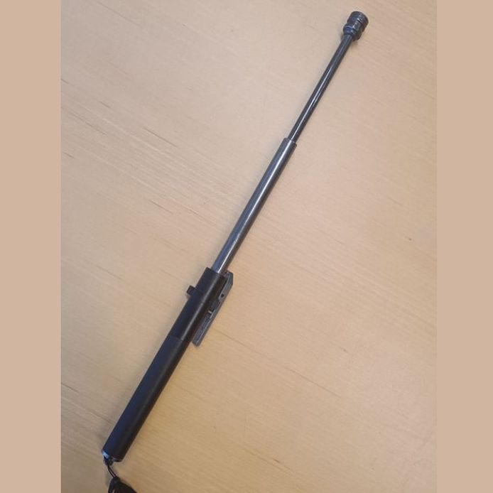 Te hoge snelheid, geen rijbewijs en.. een ploertendoder ...