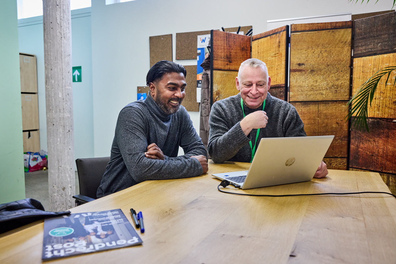 In buurt waar veel mensen leven van bijstand vond Janki wél een baan: ‘Voelde me minderwaardig ...