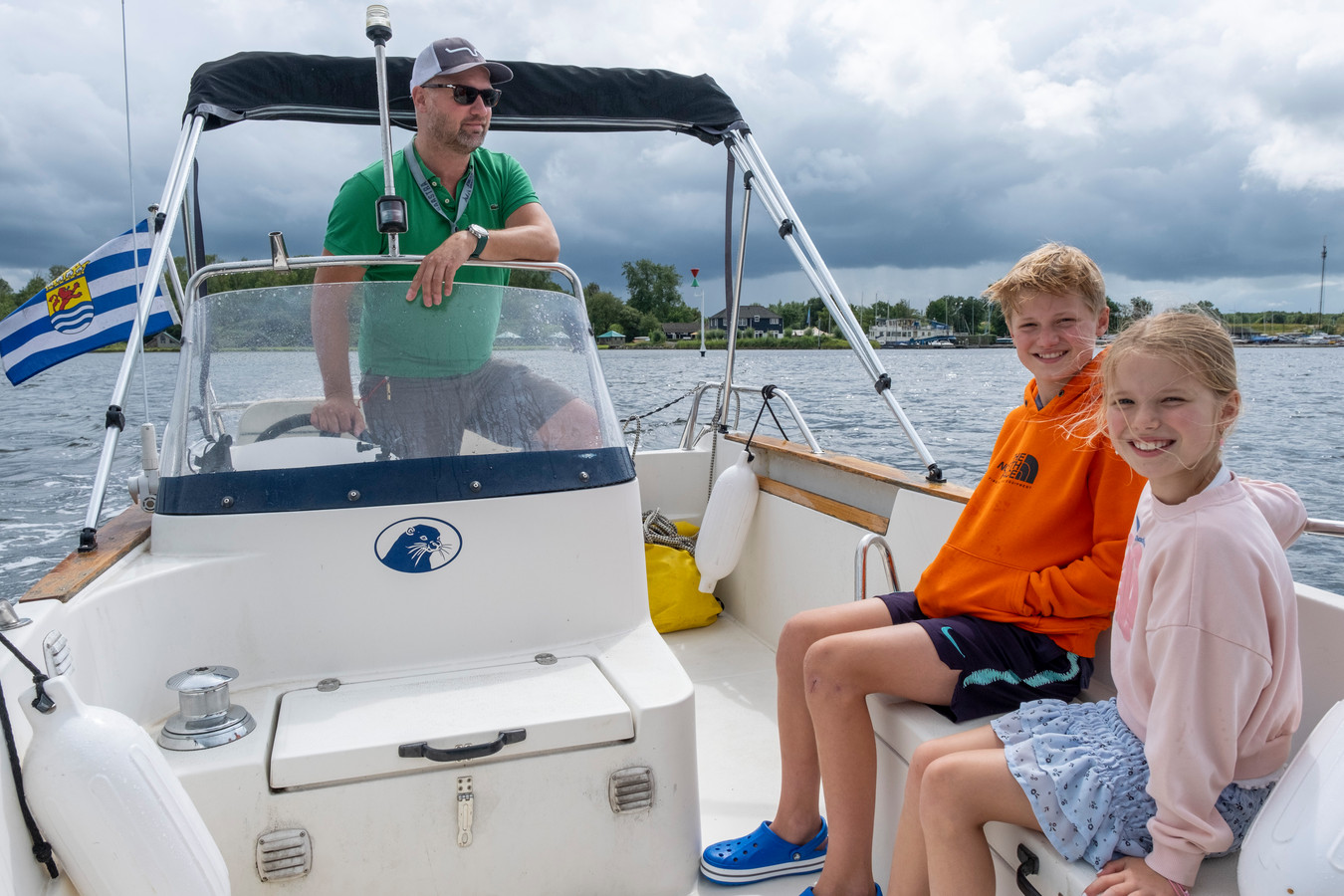 Jesse de Vries over zijn motorboot: ‘Je moet nooit de calculatie maken tussen wat je eraan ...