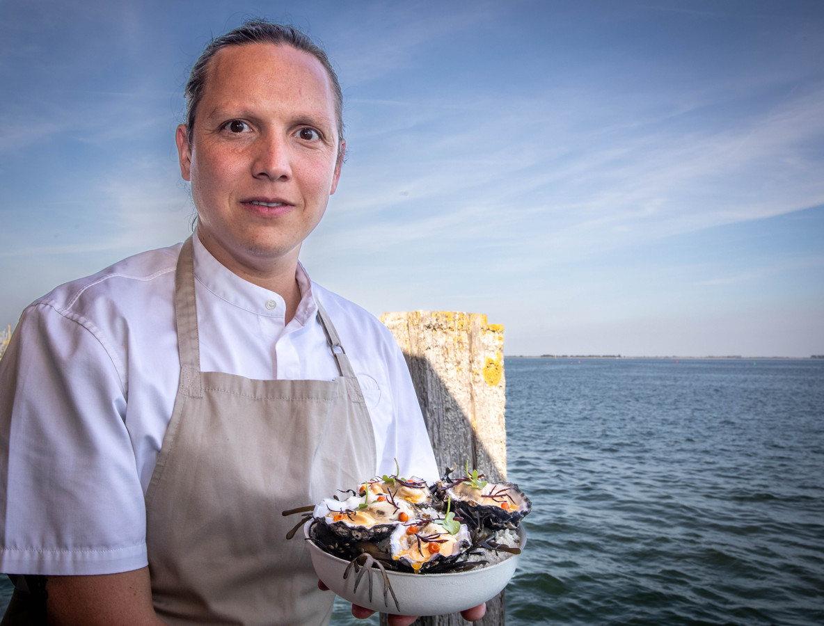 Chef-kok Syrco Bakker verlaat na twaalf jaar twee sterren restaurant ... Chef-kok Syrco Bakker verlaat na twaalf jaar twee sterren restaurant ...