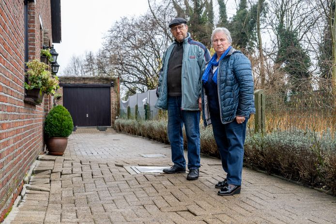 Oplossing in de maak voor verzakte huizen Beekstraat? Stad gaat rond tafel zitten met buren ...