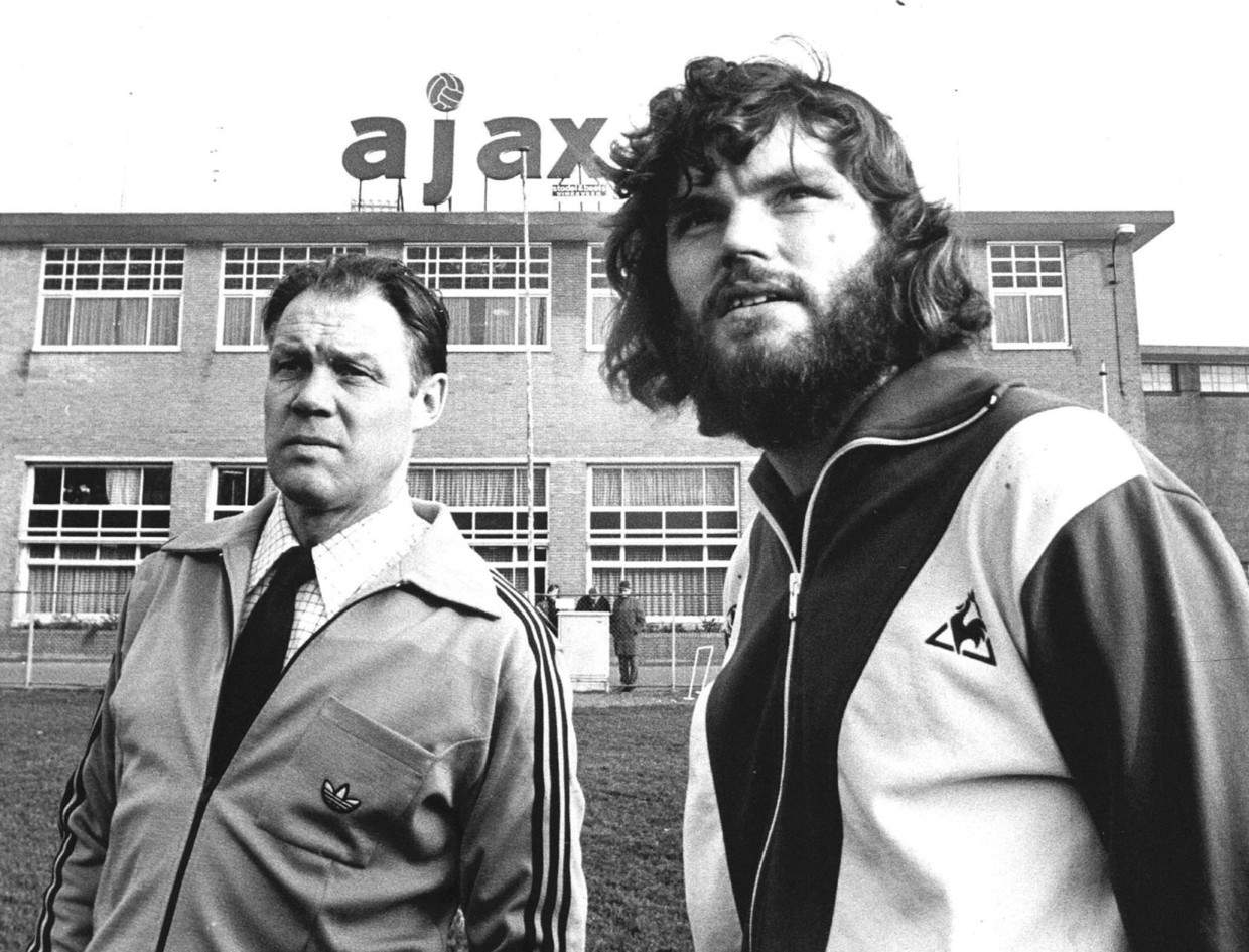 Oud-Ajacied Barry Hulshoff (73) overleden | Het Parool