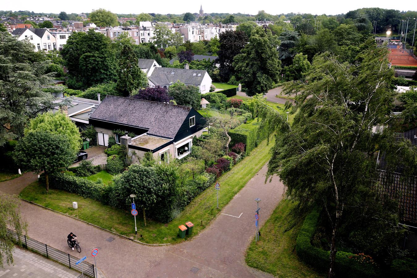 Bouw van villa leidt tot stress bij buren: ‘Hier wordt karaktermoord ...