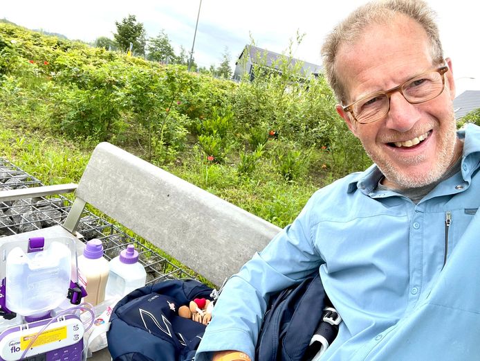 Frank (62) heeft ALS, kan niet meer praten en nauwelijks eten, maar ...