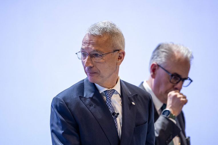 Voorzitter Credit Suisse biedt excuses aan aandeelhouders aan na ...