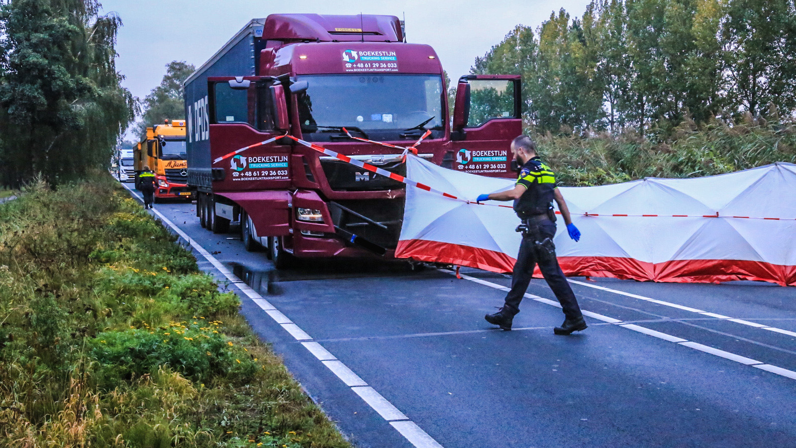 Motorrijder overlijdt bij frontale botsing met vrachtwagen op N279 bij Veghel | Foto | bd.nl