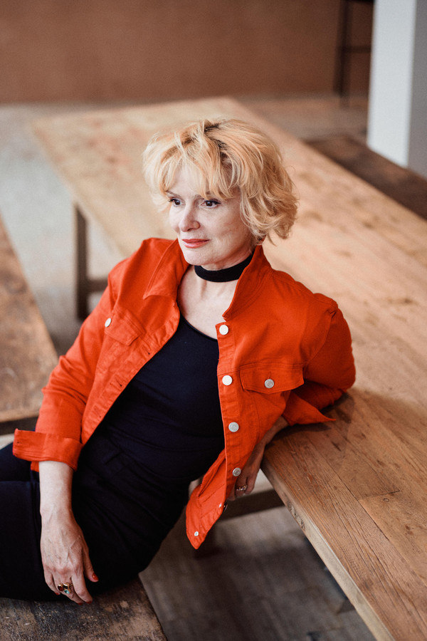 Pascale Platel geeft zich letterlijk bloot in nieuw boek: “Ik was ...