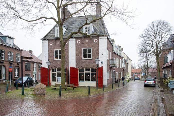 Kerkgenootschap koopt voormalige brandweerkazerne Rhenen voor 1,2 ...