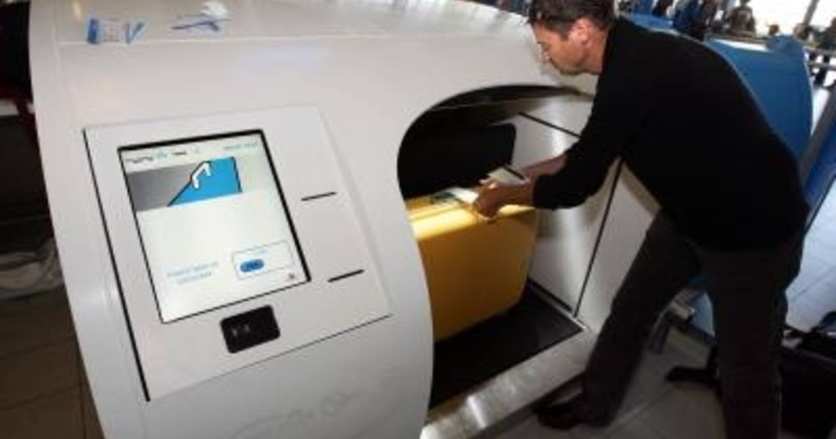 Zelf bagage inchecken op Schiphol | Overig | bndestem.nl