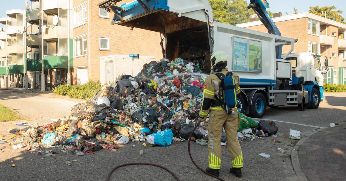 Lading vuilnis in brand in Soest | Het Gooi | AD.nl