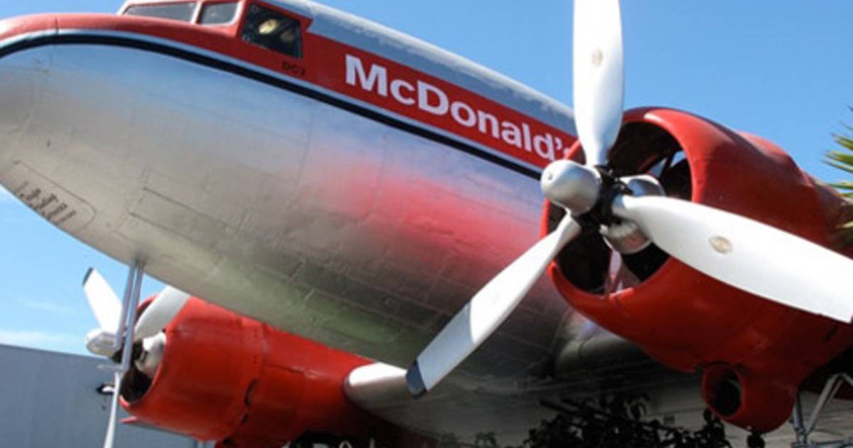 Coolste McDonald's ter wereld huist in een vliegtuig | Wonen | AD.nl