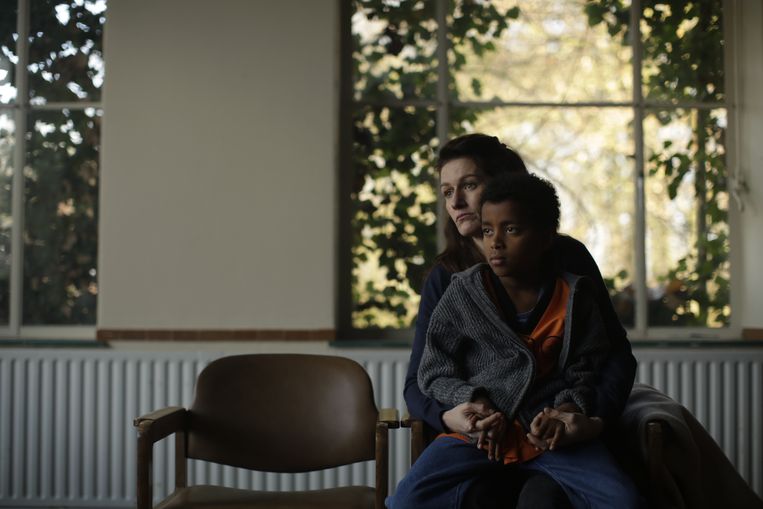 Femi laat zien dat je culturele achtergrond zowel een ballast als een ...