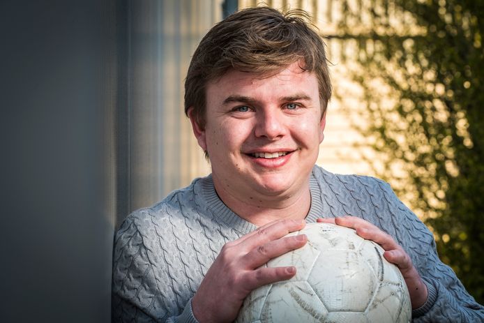 Bart Jan (32) is terug in Markelo na tien jaar als voetbaltrainer in ...