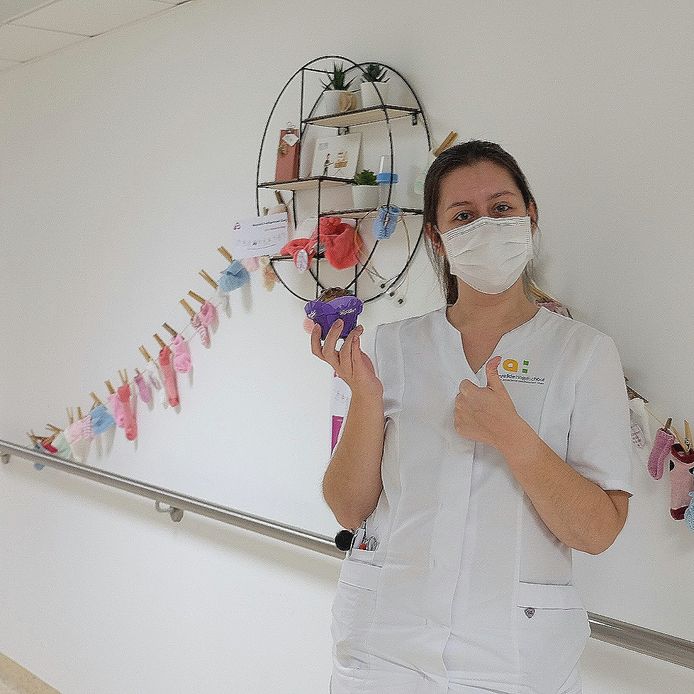 Wereld Prematuren Dag in ASZ: waslijn op kraamafdeling met één paar ...