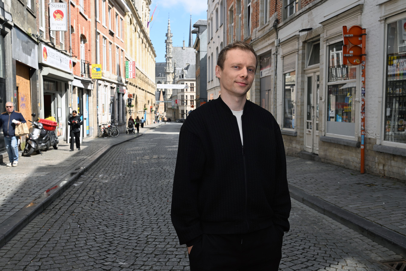 Goochelaar Nicholas komt met zijn voorstelling naar Leffinge | Foto ...