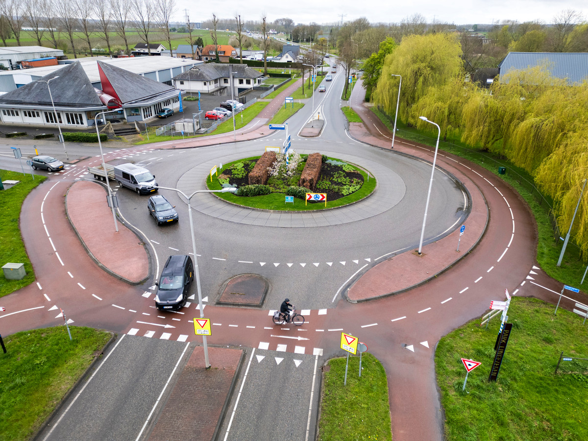 Beruchte rotonde tussen Huissen en Bemmel wordt snel vervangen door ...