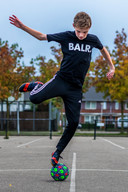YouTube-sterren kleuren Nieuwegeins sportpark blauw-geel voor Oekraïne ...