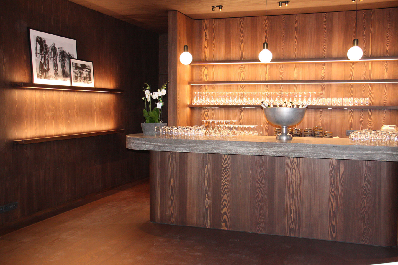 NET OPEN. Lo-Reninge heeft met Velolo een eerste fietswinkel: “We doen ...