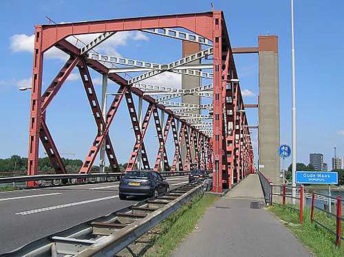 Storing aan Spijkenisserbrug verholpen | Rotterdam | AD.nl