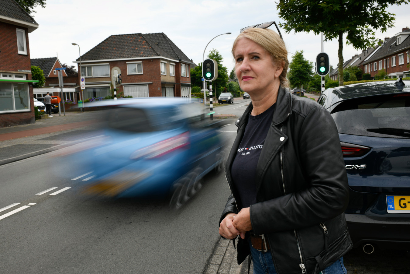 Oversteken op de Troelstrastraat in Hengelo? Succes! ‘Dat is Russische ...