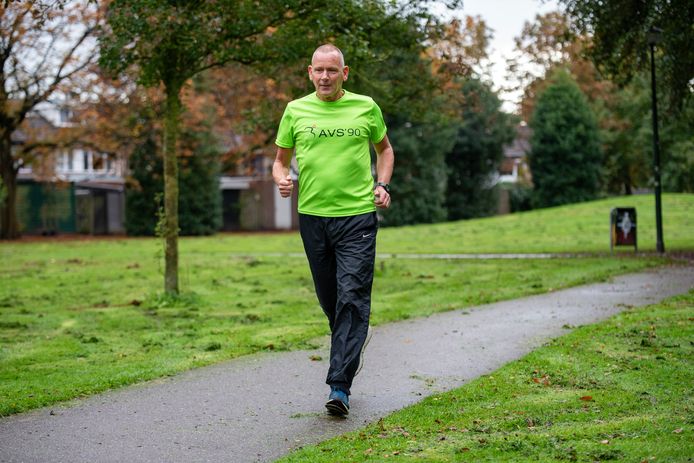 Kees (64) loopt zijn honderdste halve marathon in Etten-Leur ...