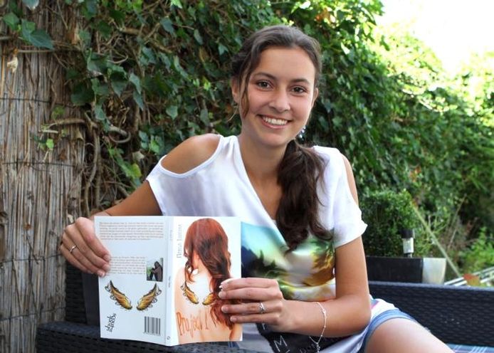 Zestienjarige Marisa publiceert eerste roman | Betuwe | gelderlander.nl