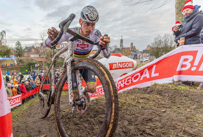 Het is pas in 2026, maar Hulst neemt parkoers voor WK veldrijden nu al onder handen | Hulst | pzc.nl