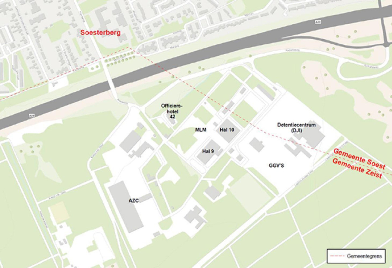 Debat over voortzetting noodopvang Kamp van Zeist | Foto | AD.nl