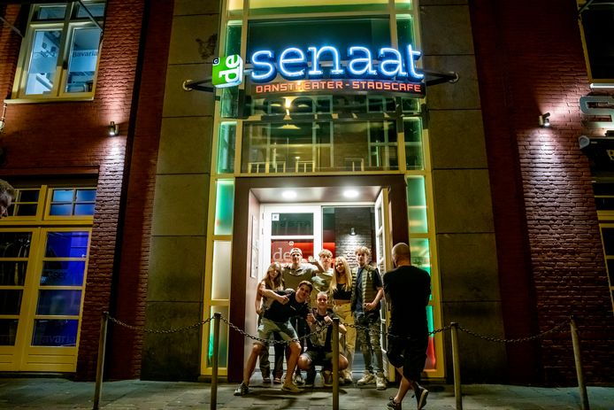 Drukte bij discotheek De Senaat in Valkenswaard: ‘Iets wordt pas gemist ...