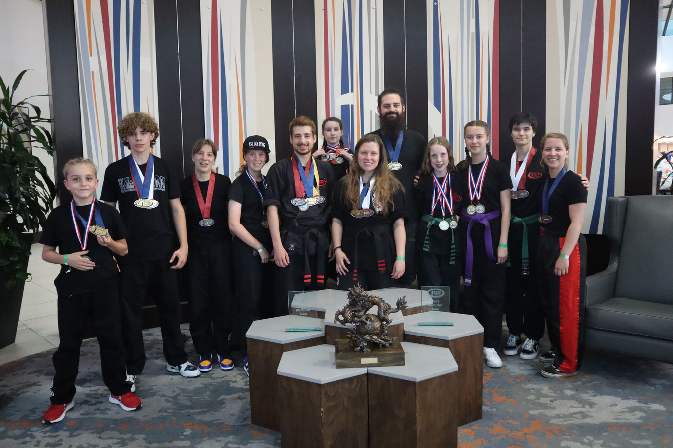 IN BEELD. En dan sta je plots met je Belgische team op het WK kenpo ...