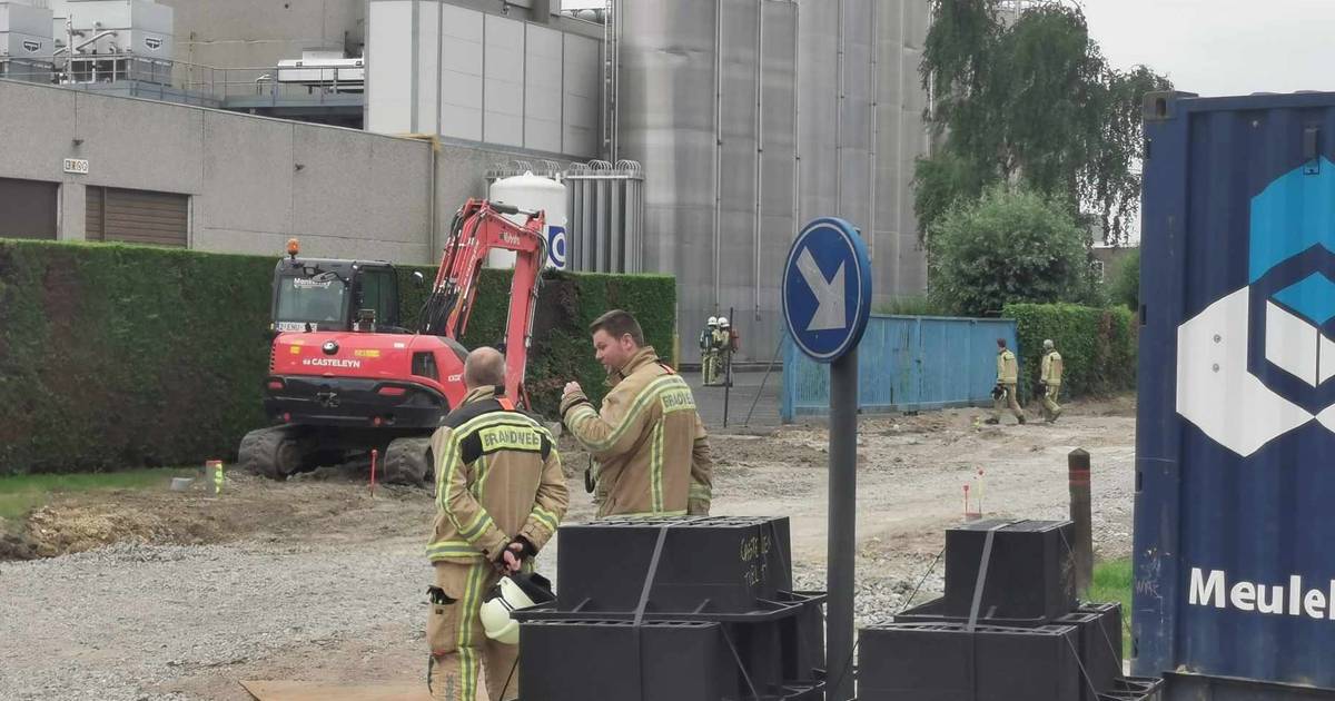 Tank van Air Liquide lekt bij ITC Carpets | Tielt | hln.be