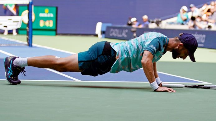 Casper Ruud door naar kwartfinales US Open, Corentin Moutet laat zijn ...
