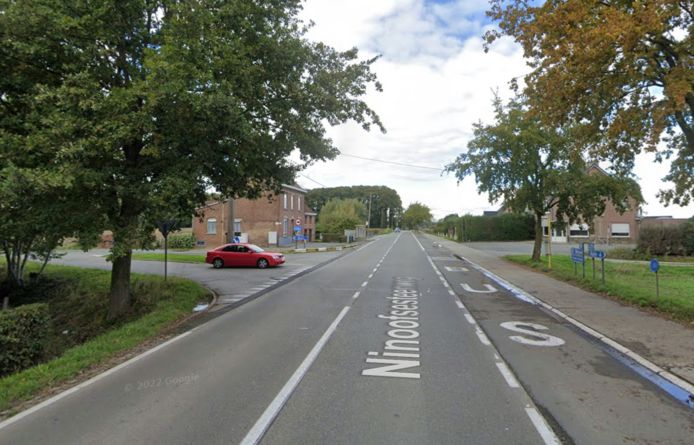 Binnenkort veiliger oversteken op Ninoofsesteenweg aan kruispunt met ...