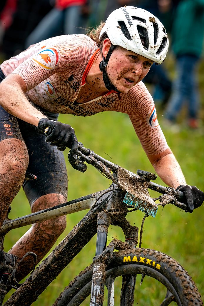 Anne Terpstra zesde op EK mountainbike, bijrol voor Milan Vader | Sport ...
