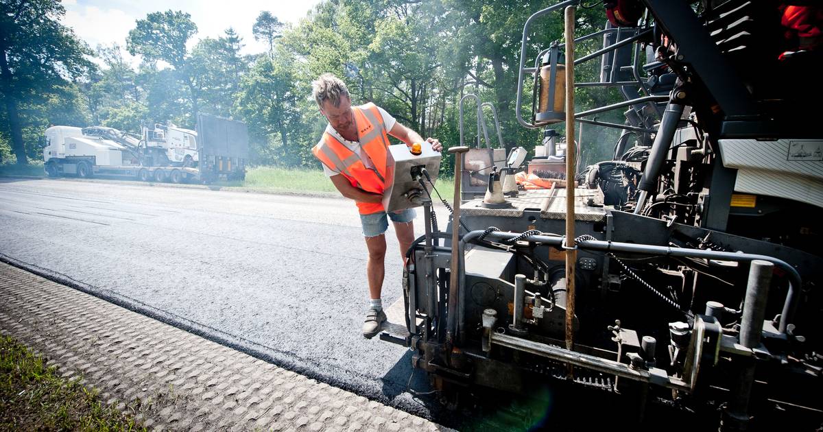 Inwoners Weerselo willen graskeien in gevaarlijke bermen langs ...