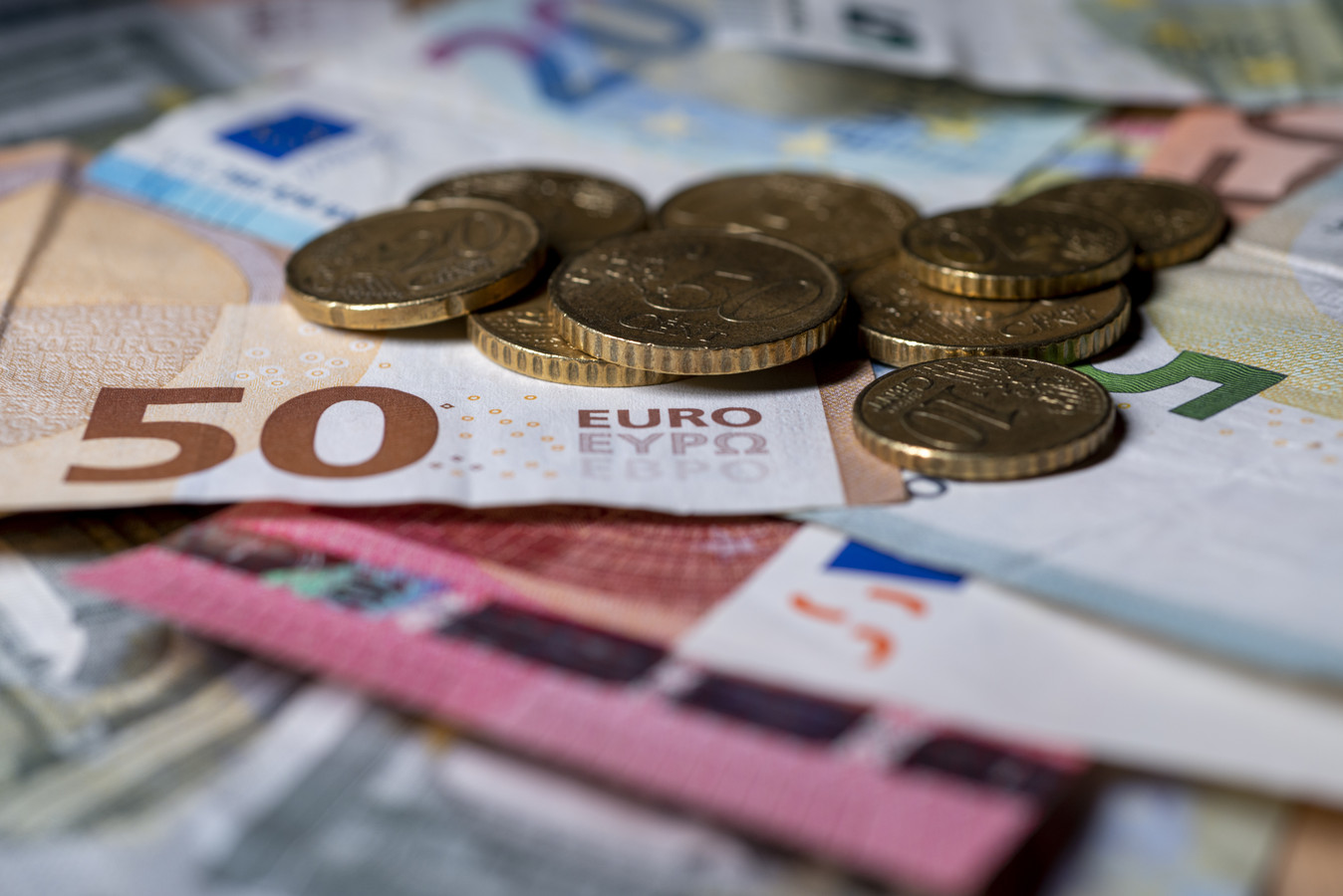 IMF voorziet flinke groeivertraging Nederlandse economie | Foto | ed.nl