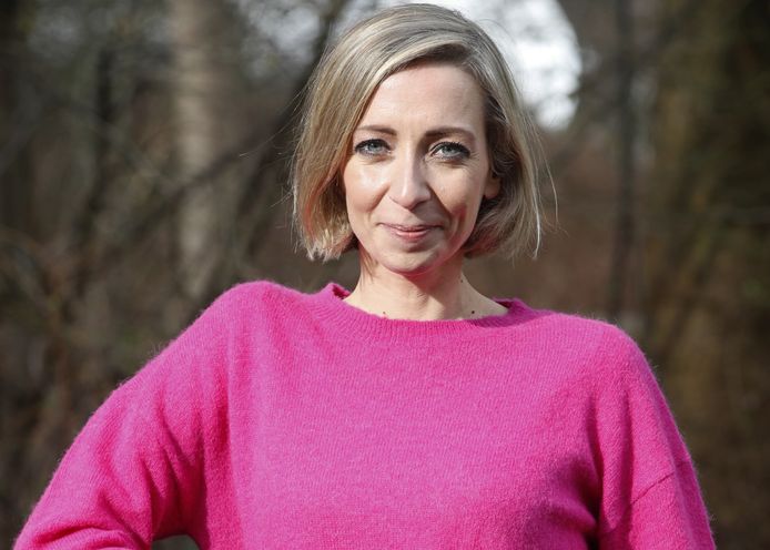 Radio 1-presentatrice Sofie Lemaire over haar relatie, vrouw zijn en het moederschap: “Ik besef ...