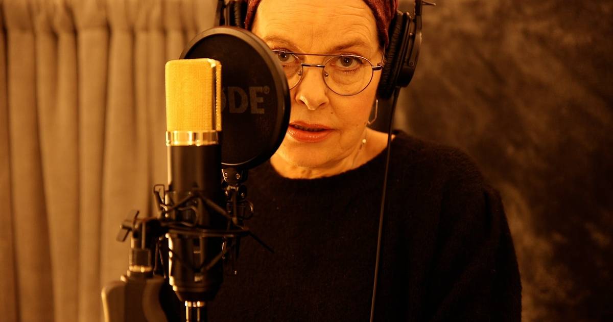 Eefje is ongeneeslijk ziek en neemt nu een LP op als laatste wens ...