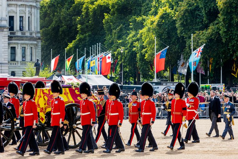 Vandaag vindt begrafenis Queen Elizabeth plaats: wat staat er op het ...