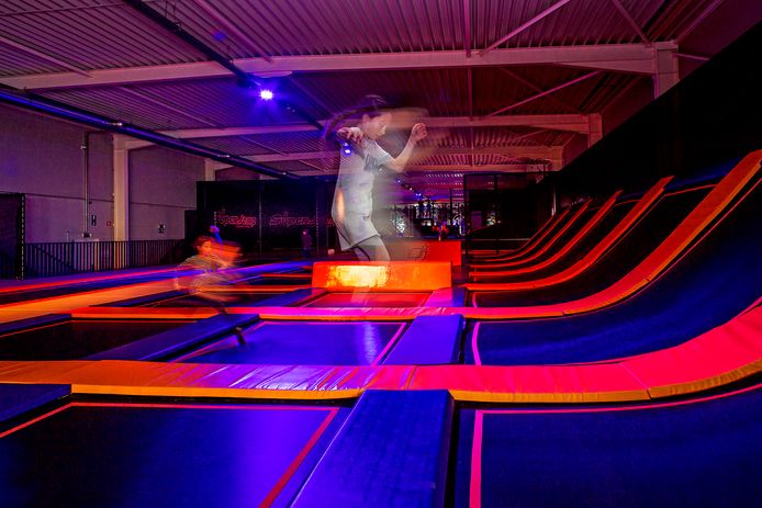 35 uur springen voor het goede doel bij SuperJump: ochtendspringen met ...