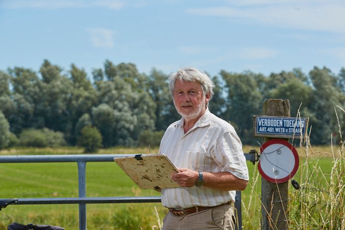 Zutphense kunstenaar schildert IJssel en wordt weggestuurd: ‘Waarom ...