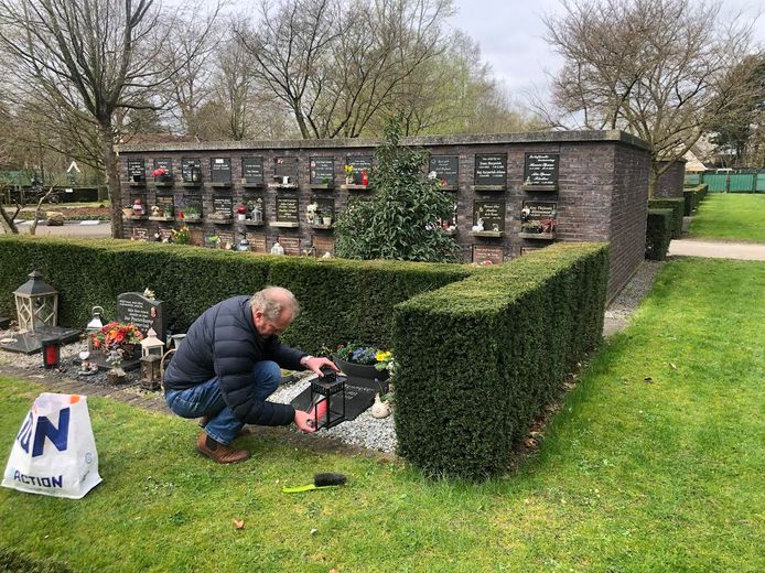 Textielarbeider Bennie Benneker was tevreden met weinig | Hengelo ...