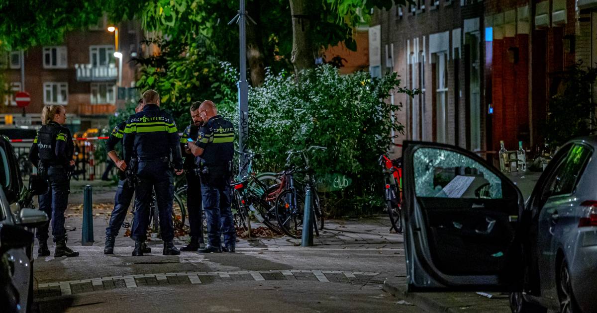 Man (45) zwaargewond na schietpartij in Rotterdam-Delfshaven, dader ...