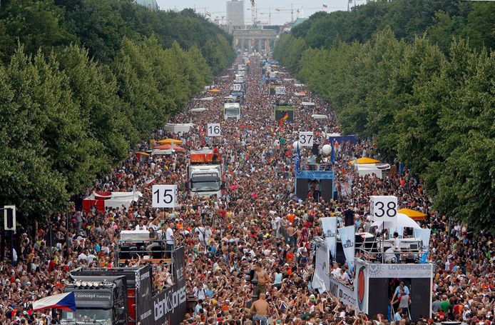 Berlijn krijgt bescheiden versie van Love Parade | Buitenland | hln.be
