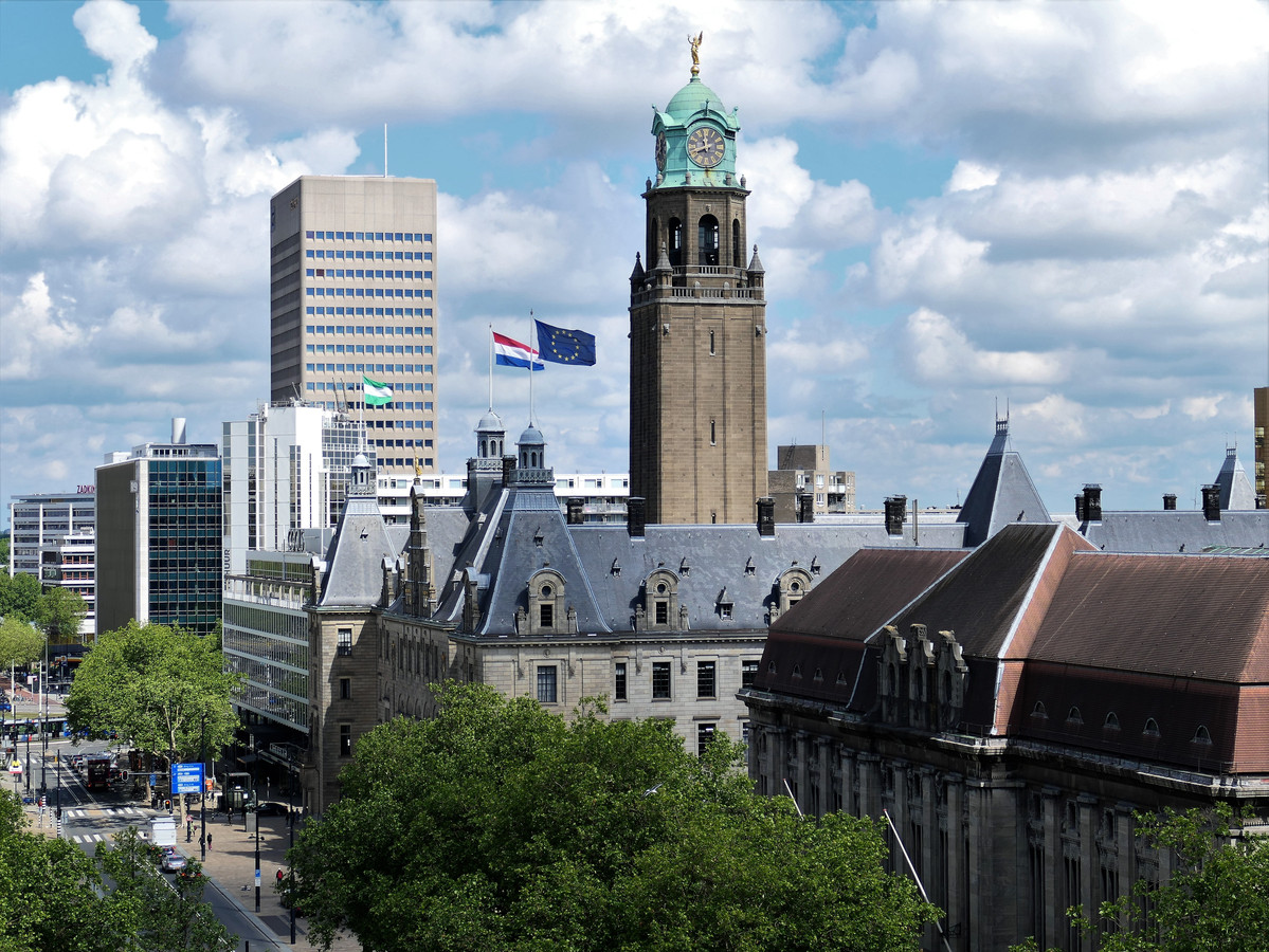 Rotterdam gaat dit weekend massaal het dak op: bekijk hier de ...