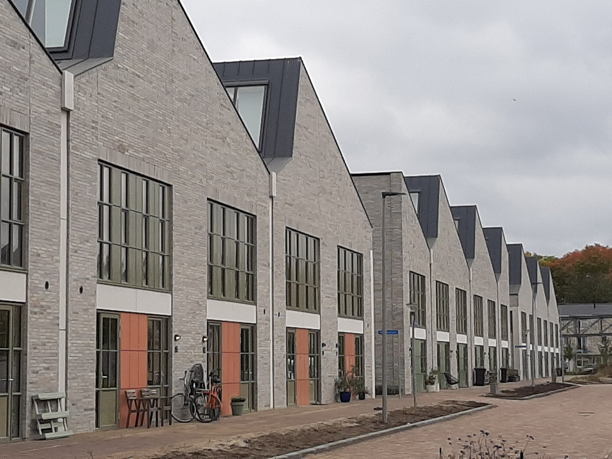 Alleen nog de puntje op de i en dan is Strijp-R in Eindhoven af | Foto ...