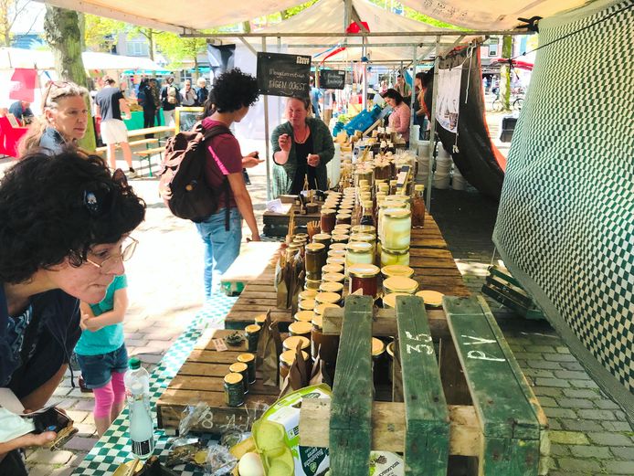 Rotterdamse Oogstmarkt voortaan elke week in Noord | Rotterdam | AD.nl