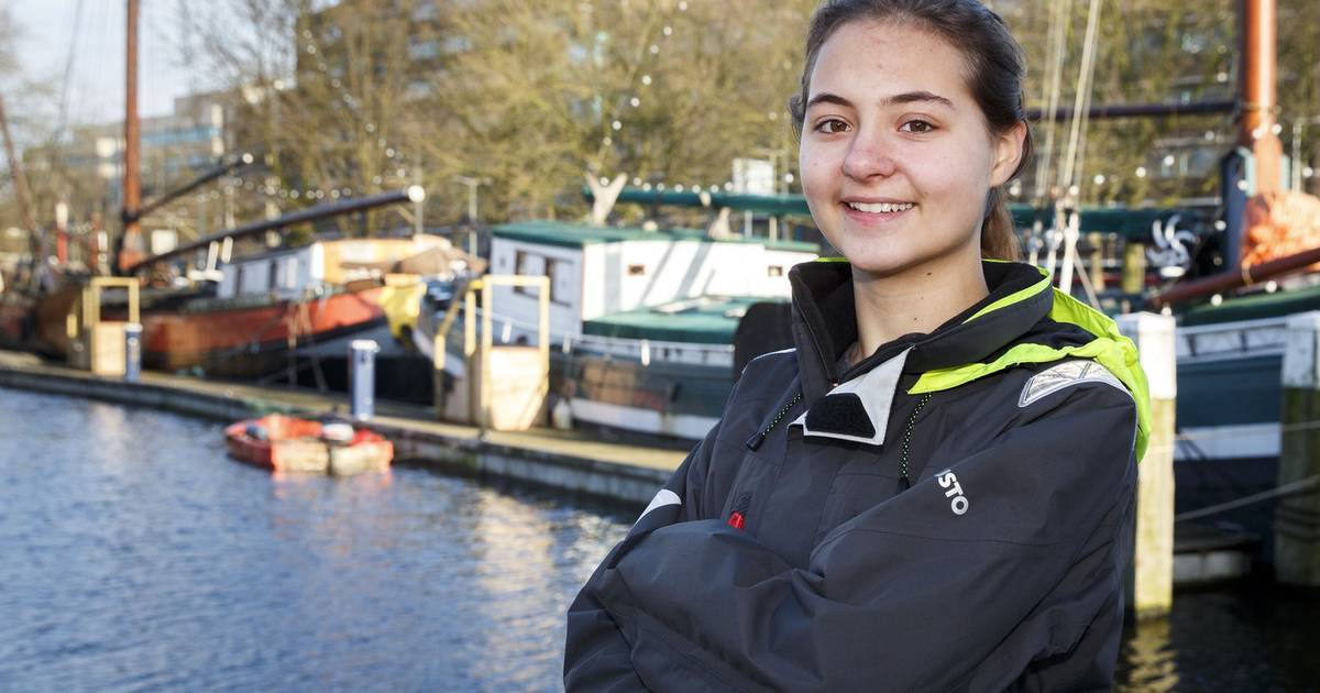 Fenna (15) zeilt voor overleden vader Nico | Rotterdam | AD.nl