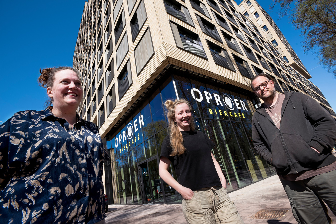 Na grote brand opent Oproer Biercafé eindelijk weer de deuren ...